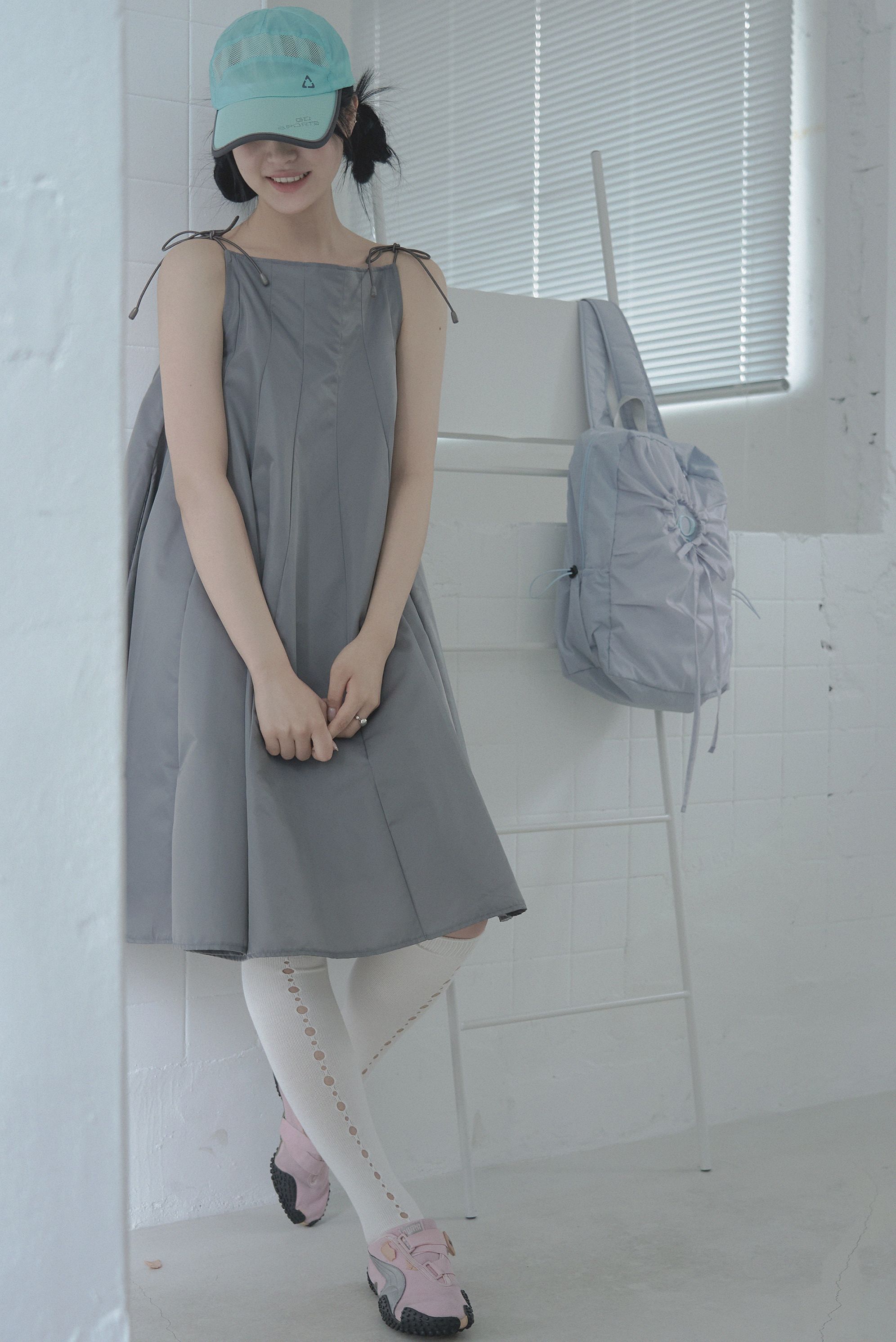 hole string PO backpack (blue gray) - 감도 깊은 취향 셀렉트샵 29CM