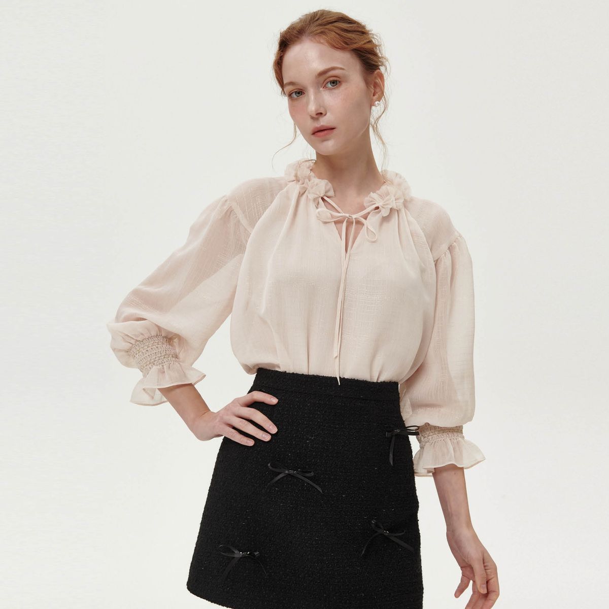 RUFFLE SHIRRING BLOUSE_IVORY - 감도 깊은 취향 셀렉트샵 29CM