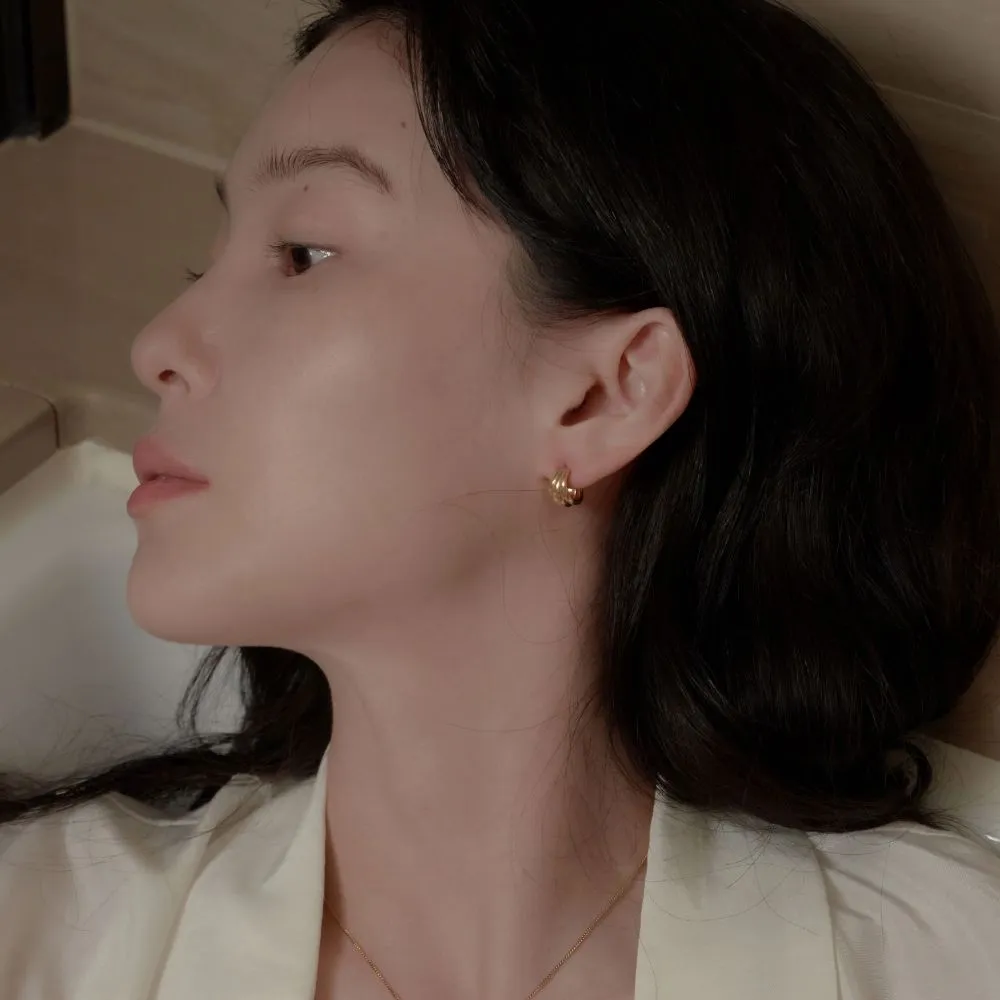 Seashell Ring Earring - 감도 깊은 취향 셀렉트샵 29CM