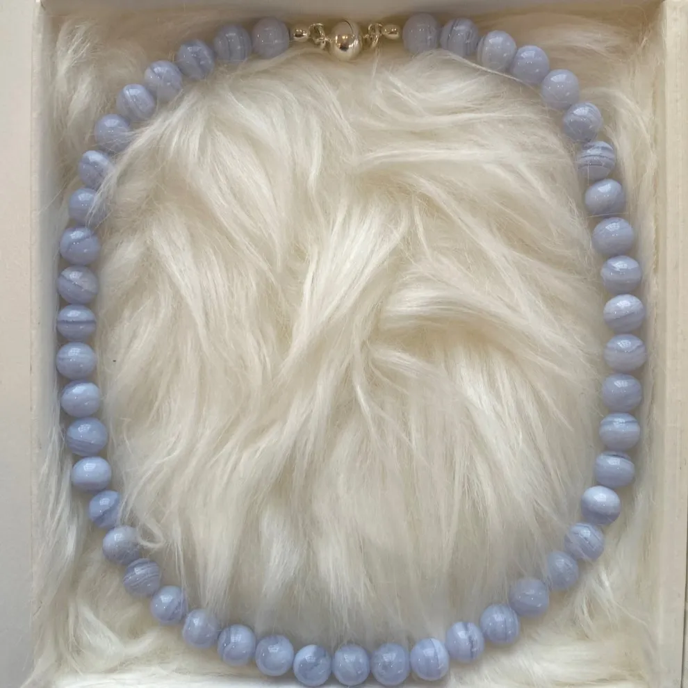 Chalcedony necklace (8mm) 칼세도니 네크리스 - 감도 깊은 취향 셀렉트샵 29CM