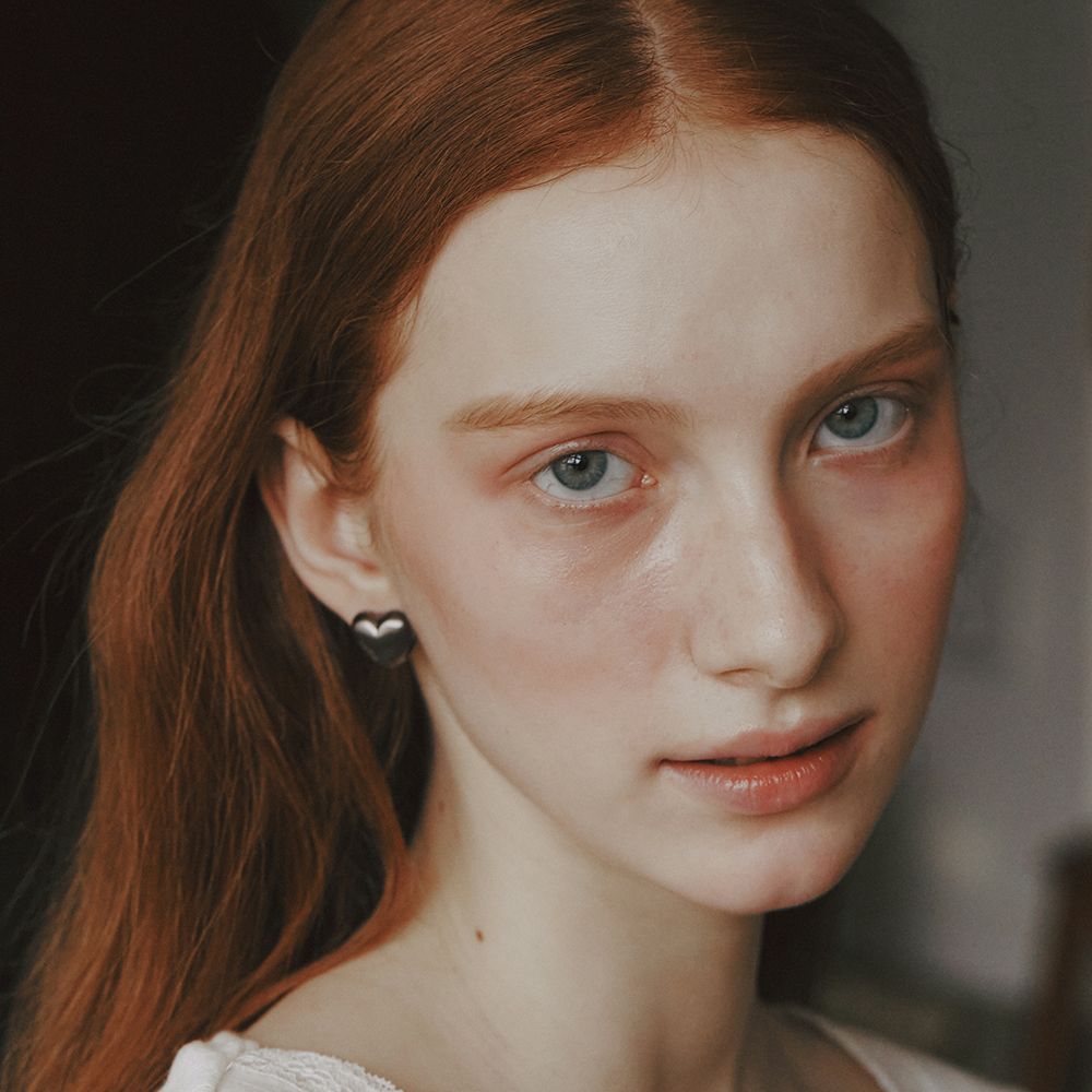 Plumpy Heart Earring - 감도 깊은 취향 셀렉트샵 29CM