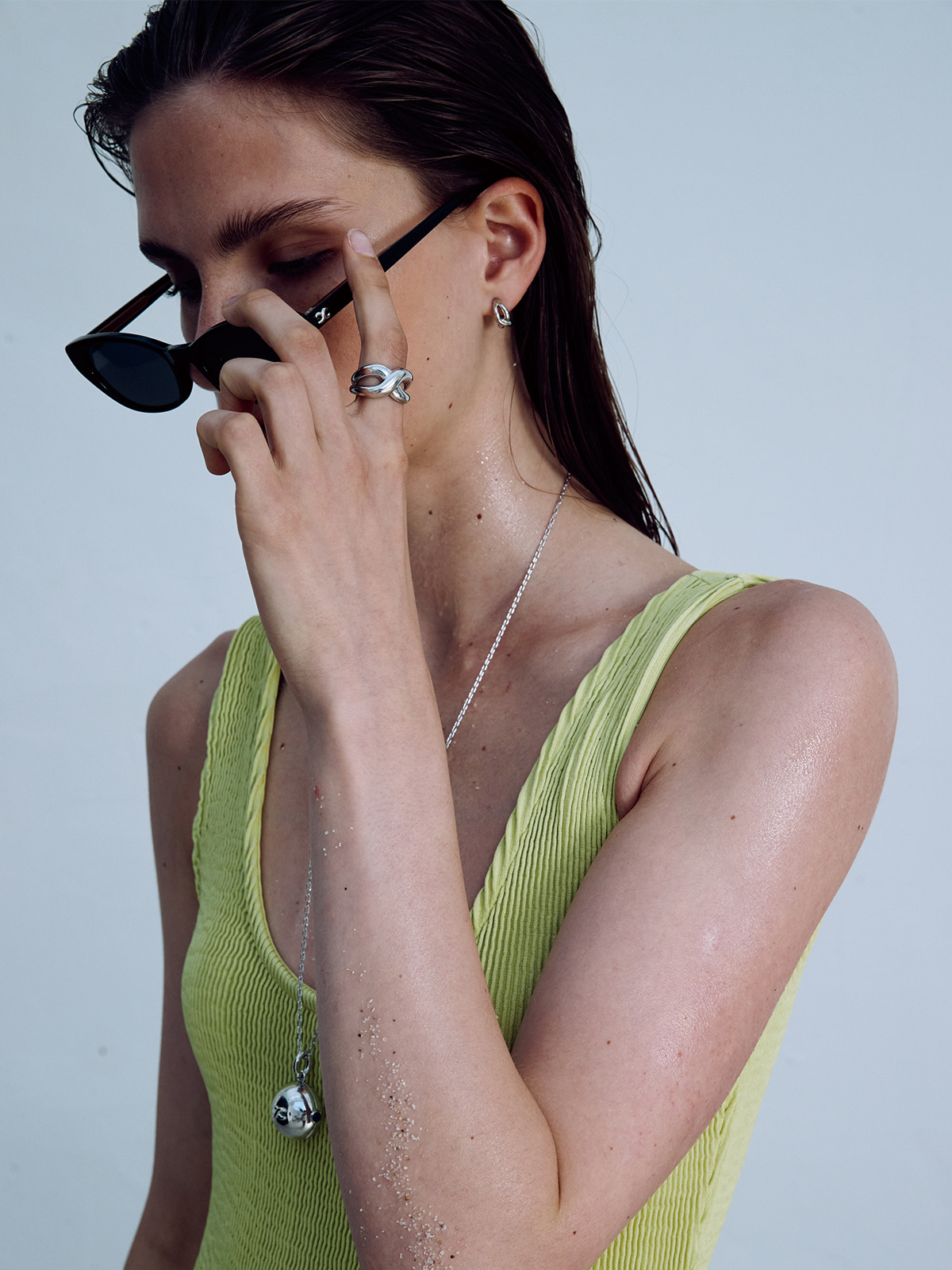 Twist Bold R - 감도 깊은 취향 셀렉트샵 29CM