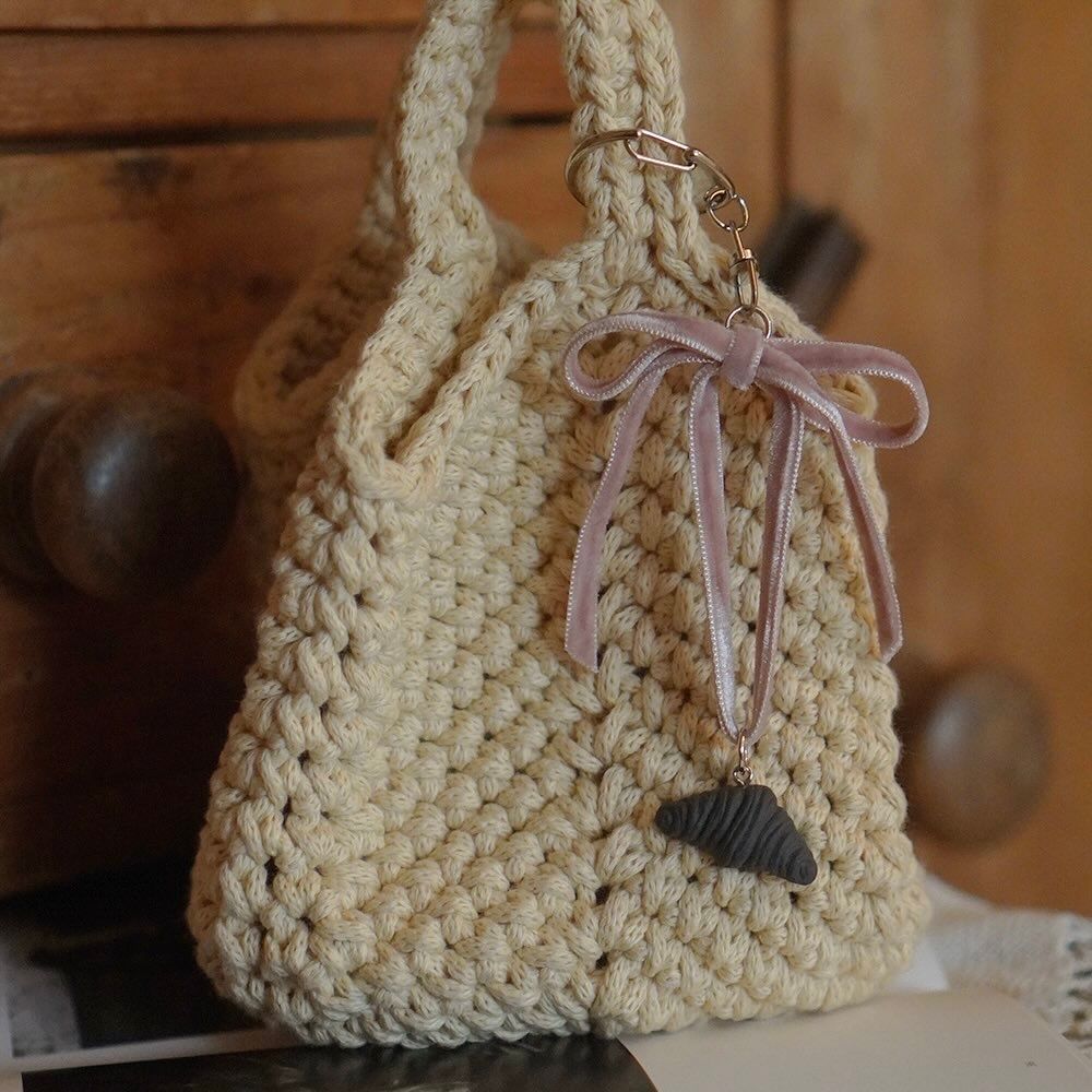 [선물포장] Black Croissant Ribbon key ring - 감도 깊은 취향 셀렉트샵 29CM