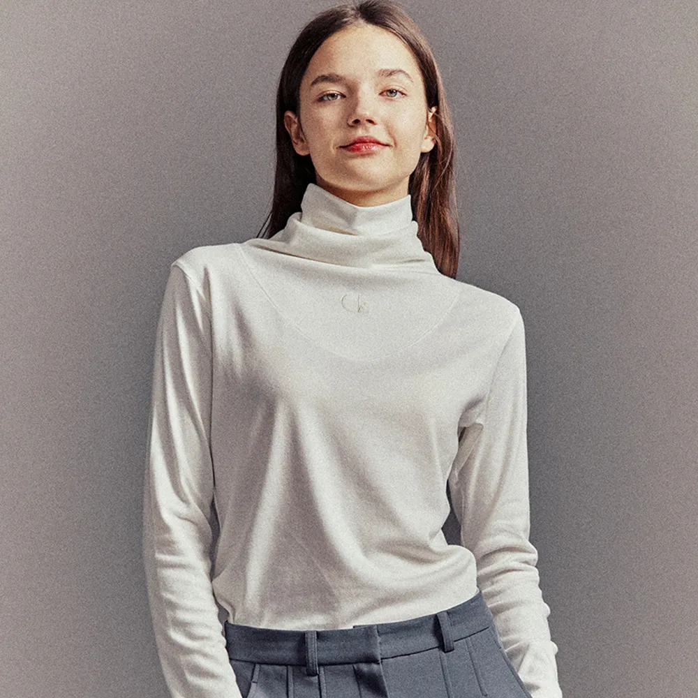 LOOSE TURTLE NECK TOP/IVORY - 감도 깊은 취향 셀렉트샵 29CM