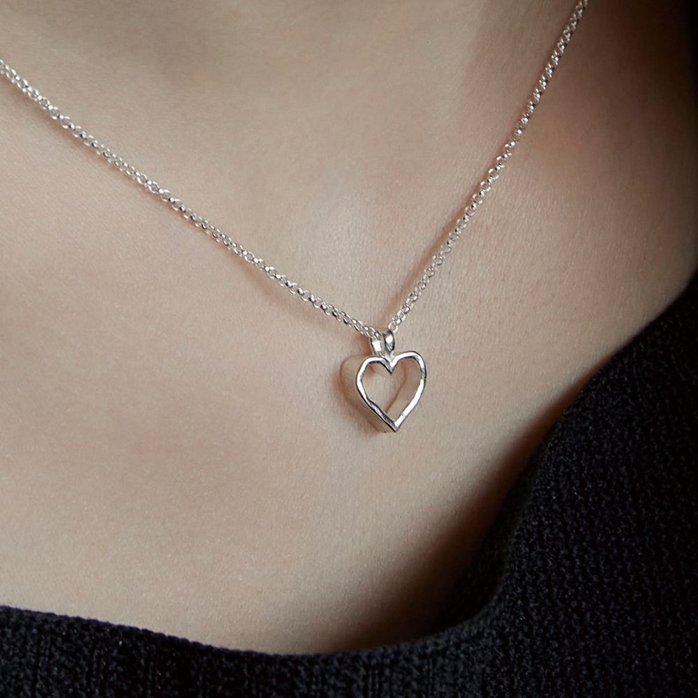 Aspyn 하트 은 목걸이 (925실버) - 감도 깊은 취향 셀렉트샵 29CM