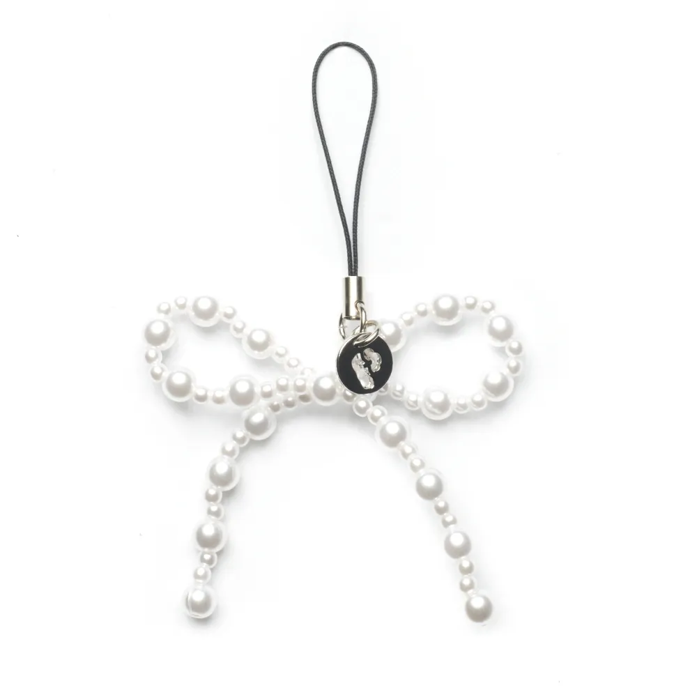 MINI RIBBON PEARL KEY RING 리본 진주 키링 - 감도 깊은 취향 셀렉트샵 29CM
