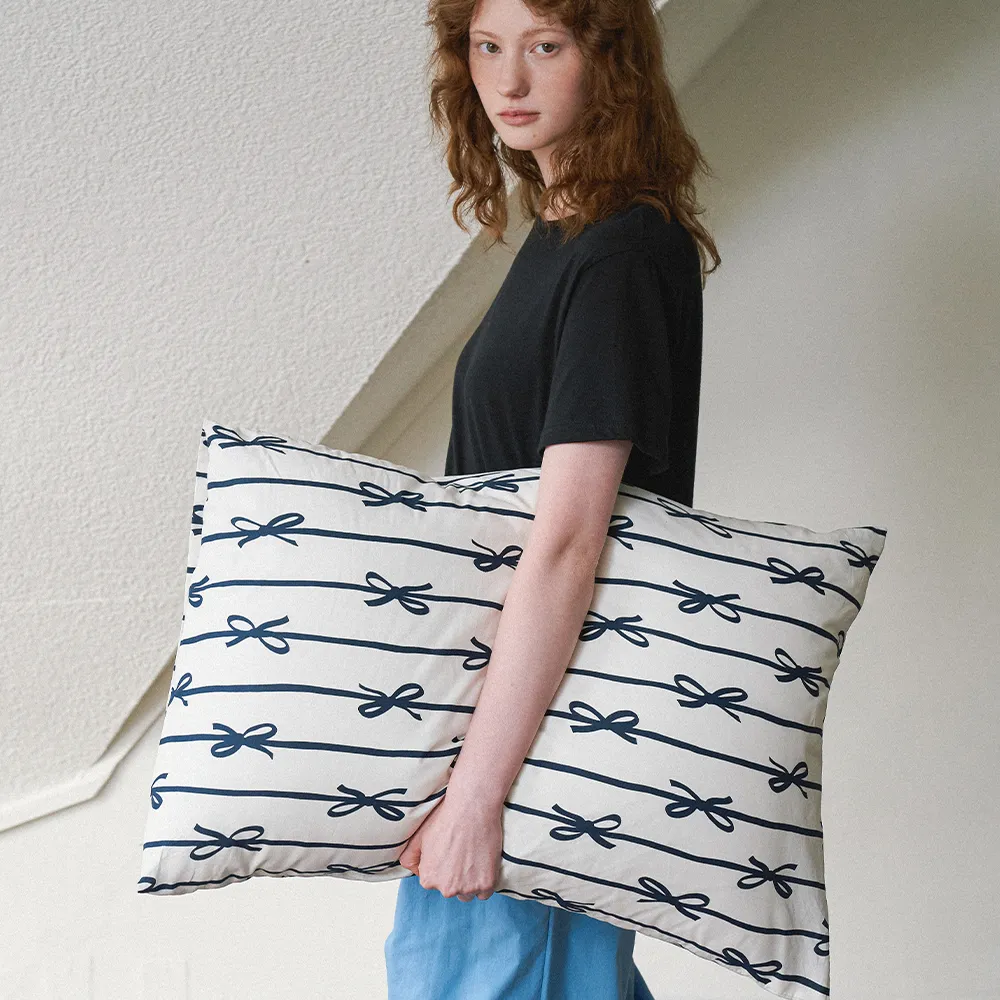 시그니처 리본 베개커버 - 블랙 - 1P (50x70) - 감도 깊은 취향 셀렉트샵 29CM