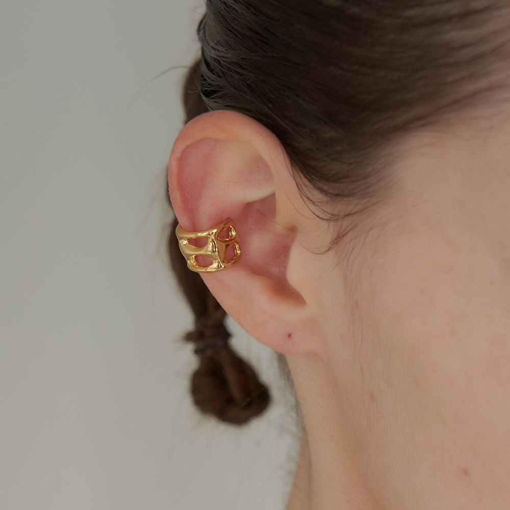 One Shining Moment - Ear Cuff 01 (2colors) - 감도 깊은 취향 셀렉트샵 29CM