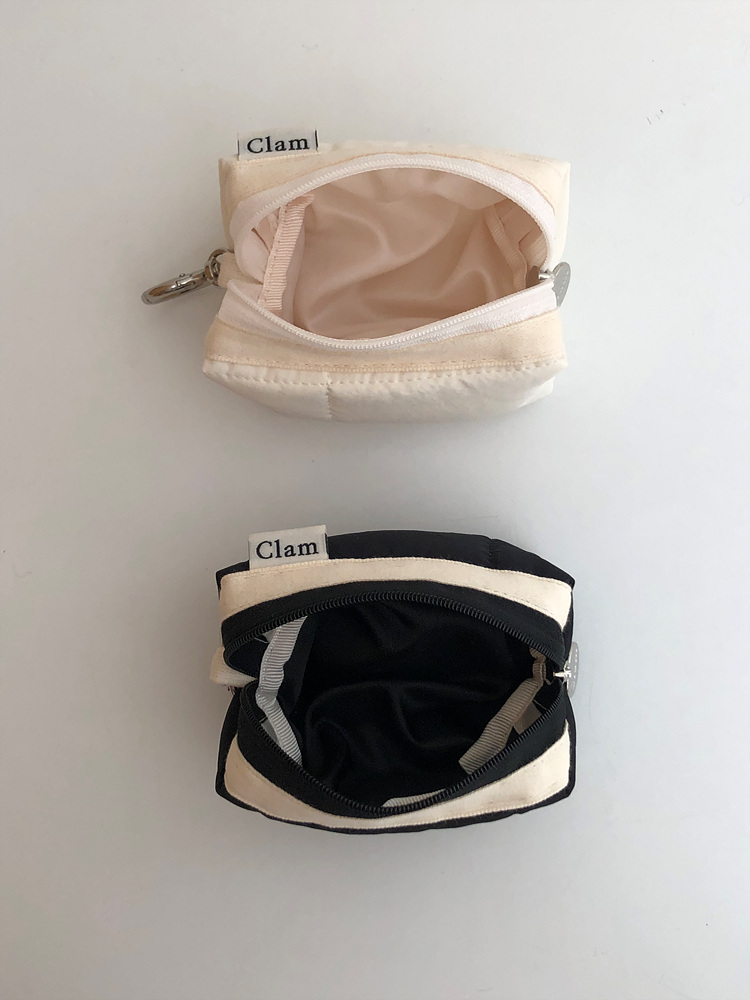 Clam Mini key ring round pouch _ Quilting black - 감도 깊은 취향 셀렉트샵 29CM
