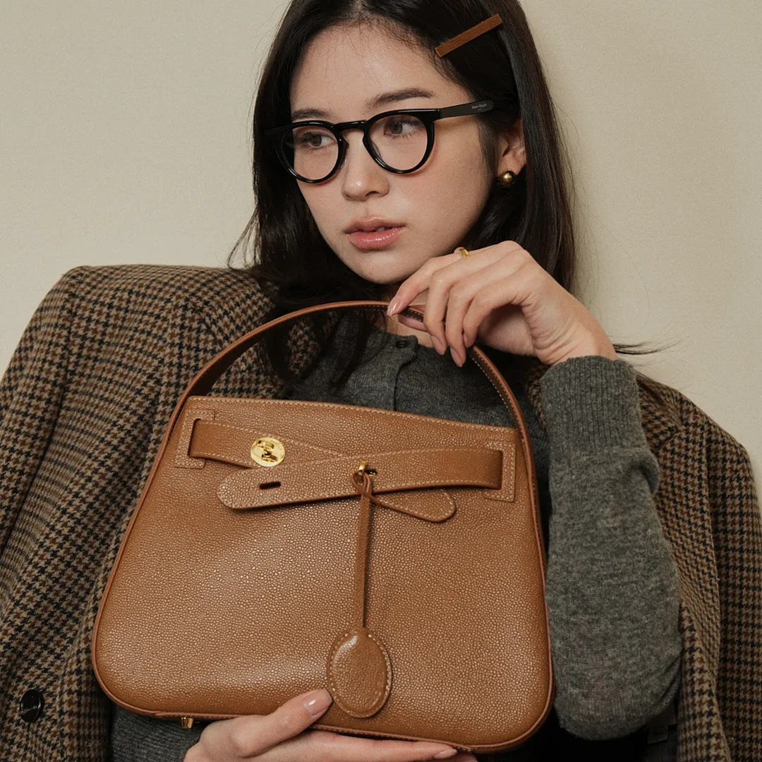 TILT bag [틸트백] - Camel M - 감도 깊은 취향 셀렉트샵 29CM