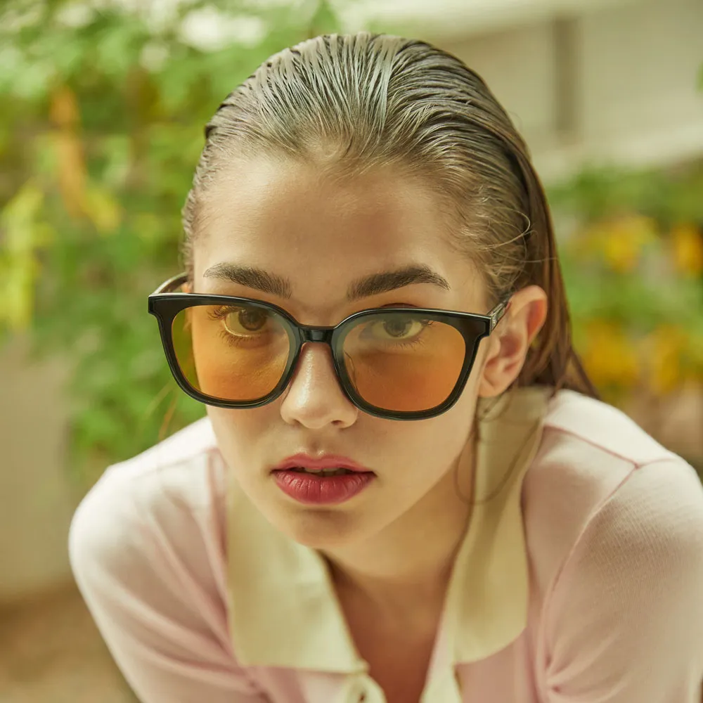 자이스 렌즈 남녀공용 자외선차단 선글라스 CARDI B C5-1 - 감도 깊은 취향 셀렉트샵 29CM