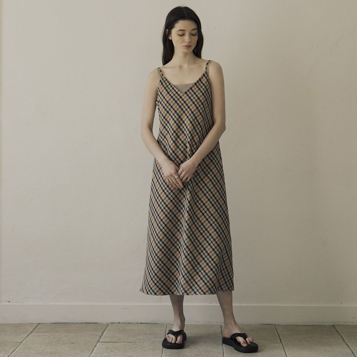 Multi Check Dress - 감도 깊은 취향 셀렉트샵 29CM