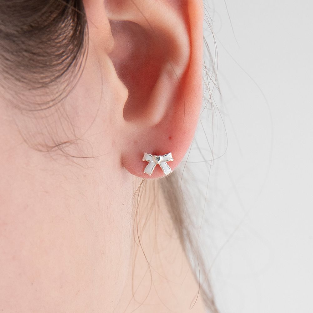 [Silver925] Ribbon Muse Earring - 감도 깊은 취향 셀렉트샵 29CM