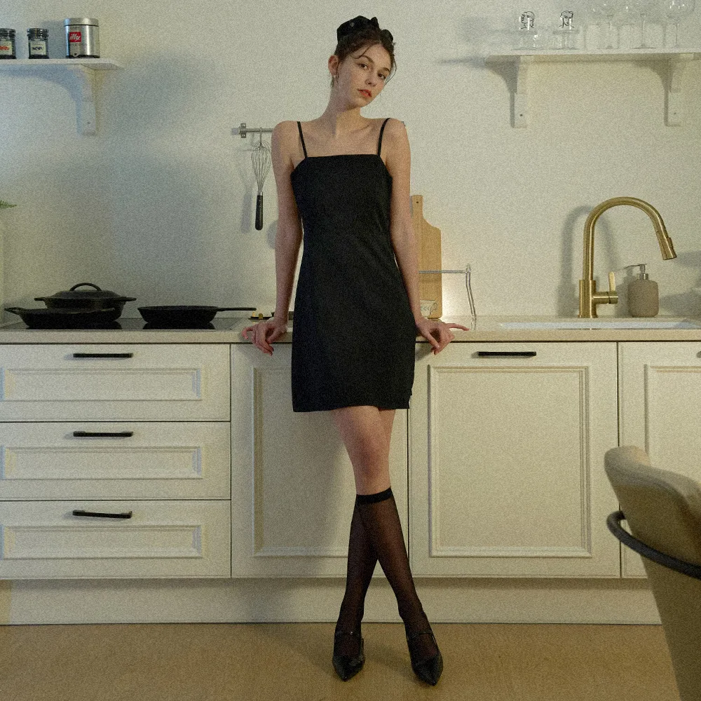 Hazy flower pattern mini dress - black - 감도 깊은 취향 셀렉트샵 29CM