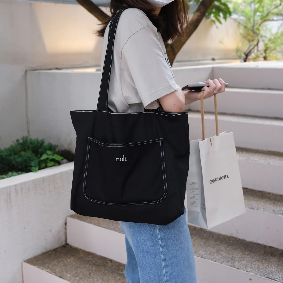 Stitch pocket bag - black - 감도 깊은 취향 셀렉트샵 29CM