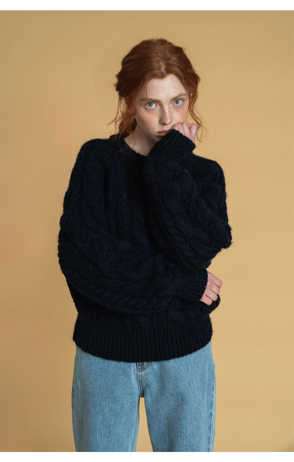 Robin cable knit_navy - 감도 깊은 취향 셀렉트샵 29CM