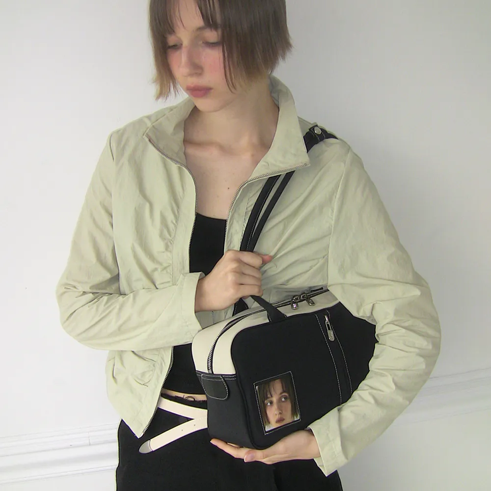Safety Pin Square Bag (peep)(bk-be) - 감도 깊은 취향 셀렉트샵 29CM