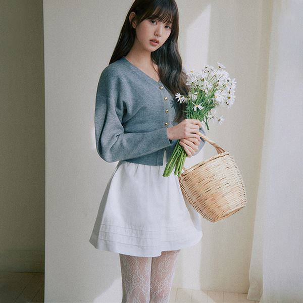 PINTUCK MINI FLARE SKIRT WHITE - 감도 깊은 취향 셀렉트샵 29CM