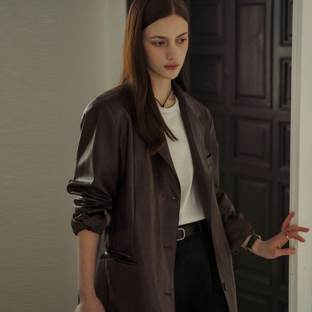 [예약배송]Eco leather classic three button single jacket_Brown - 감도 깊은 취향 셀렉트샵 29CM