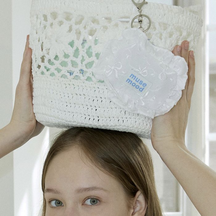 ribbon mini cushion pouch key ring (미니파우치키링) - 감도 깊은 취향 셀렉트샵 29CM