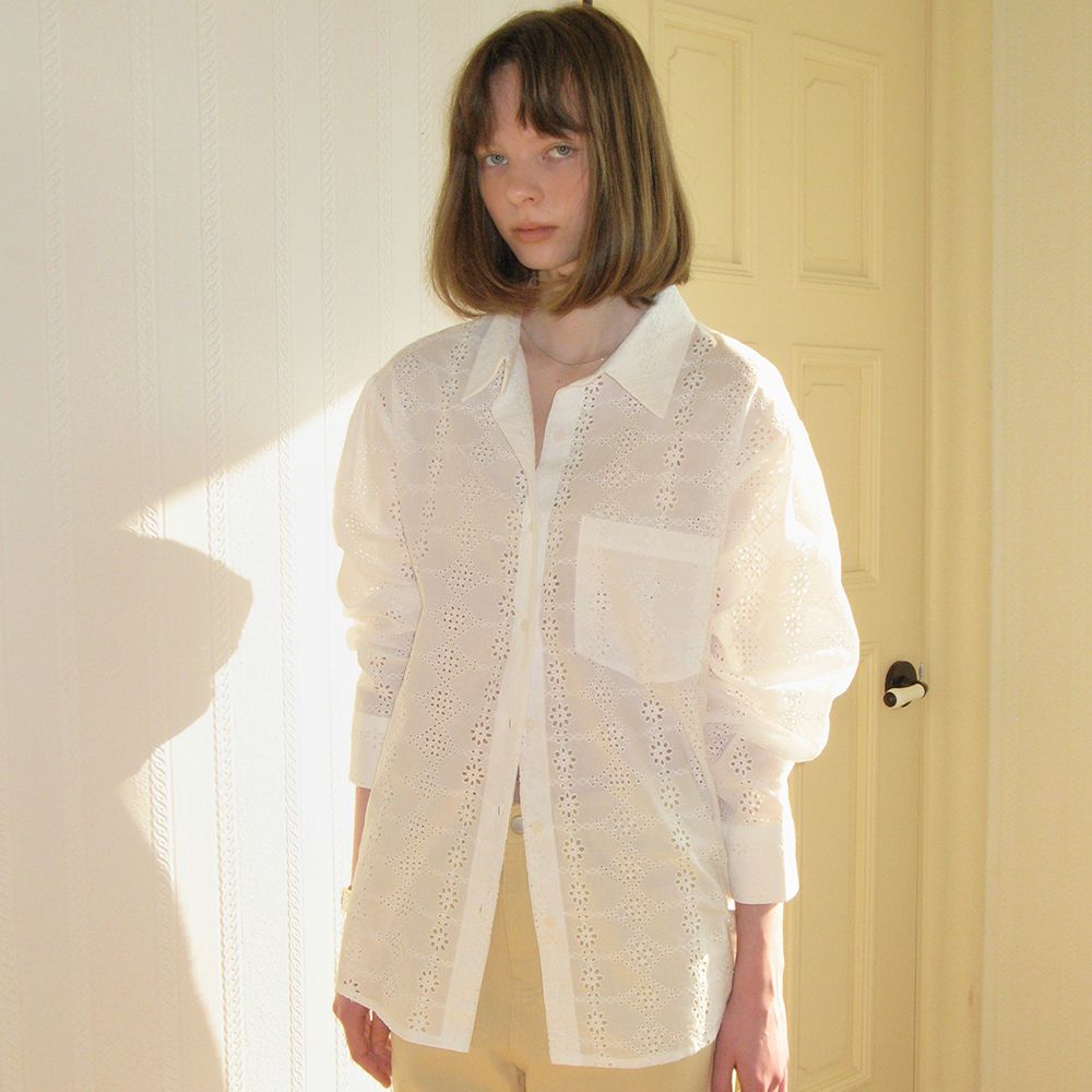 Sally Lace punching blouse - ivory - 감도 깊은 취향 셀렉트샵 29CM