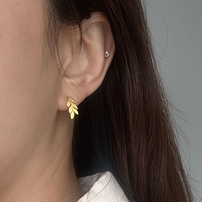 Vintage Leaves Stud Earrings - 감도 깊은 취향 셀렉트샵 29CM