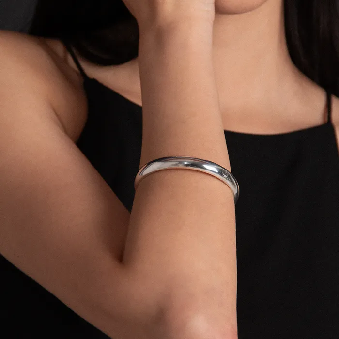 [한선화, 린 착용] YEAR BANGLE - 감도 깊은 취향 셀렉트샵 29CM