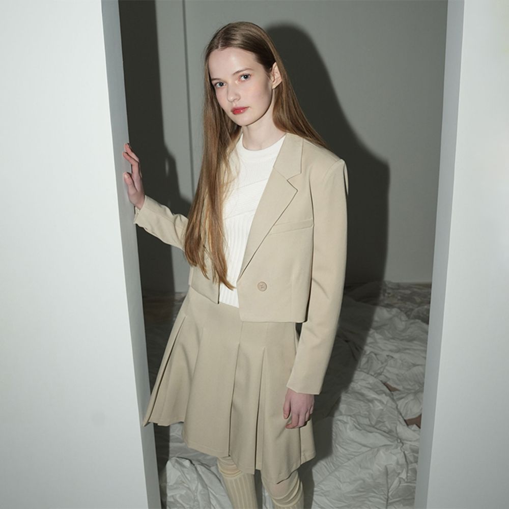Alexis cropped jacket BEIGE - 감도 깊은 취향 셀렉트샵 29CM