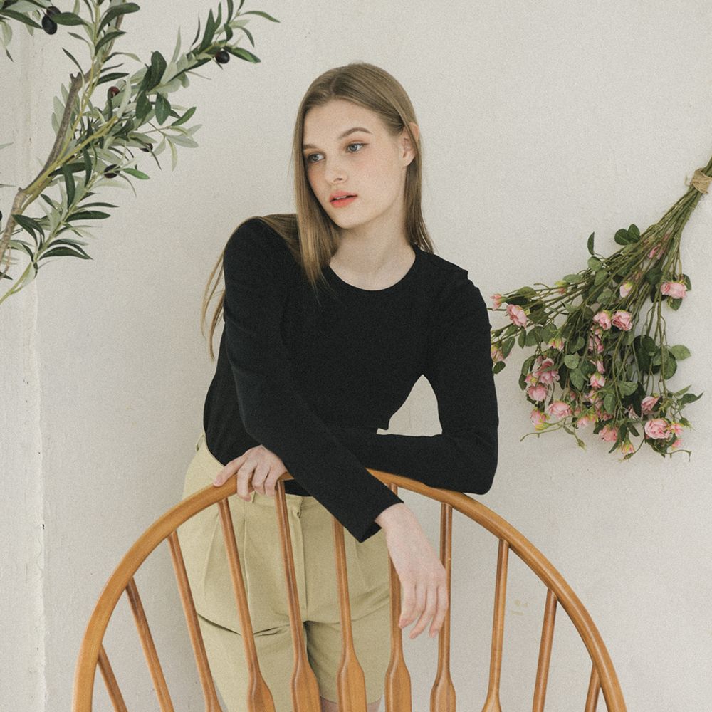 Pure Flice Round T-Shirts [BLACK] - 감도 깊은 취향 셀렉트샵 29CM