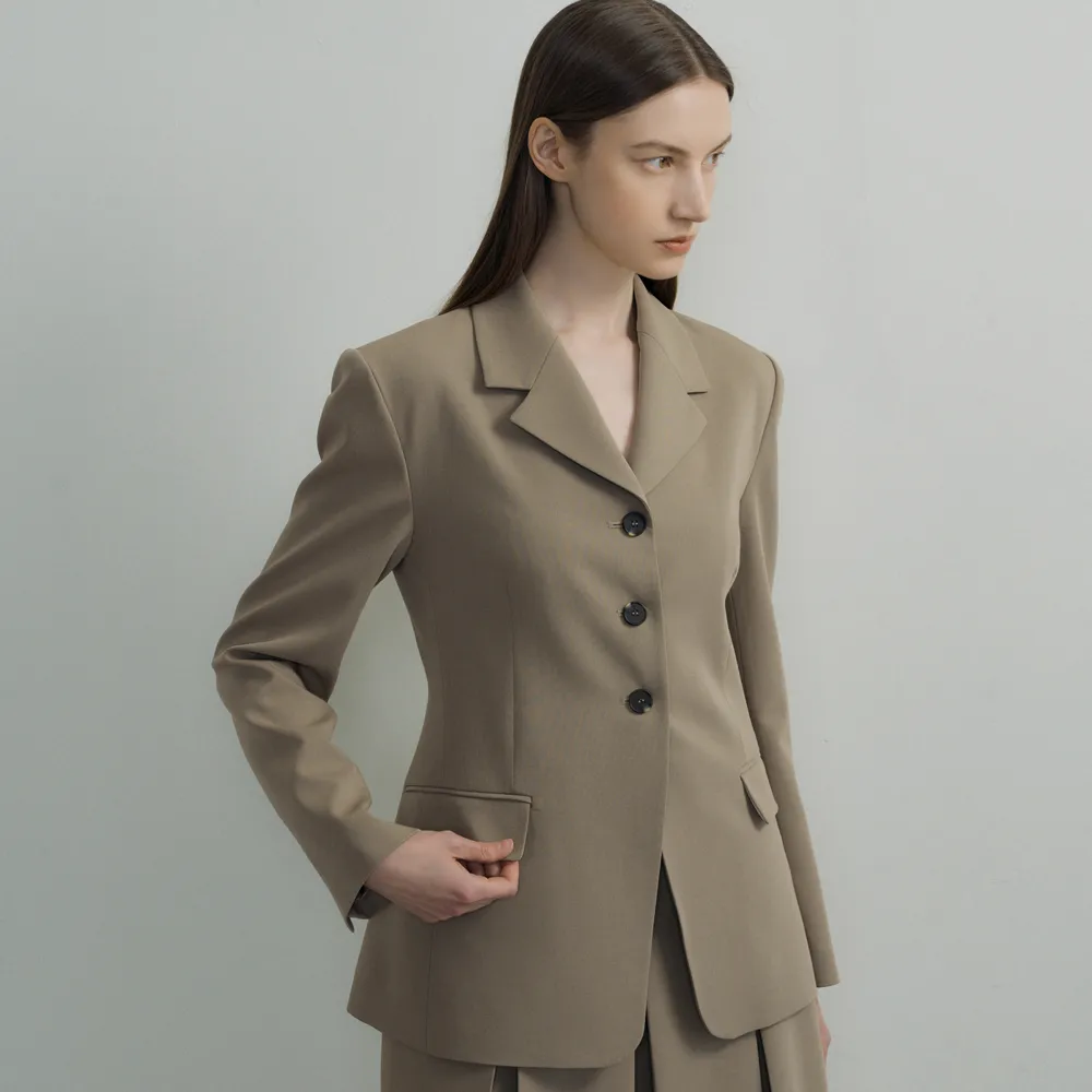 3BUTTON BLAZER_KHAKI BEIGE - 감도 깊은 취향 셀렉트샵 29CM
