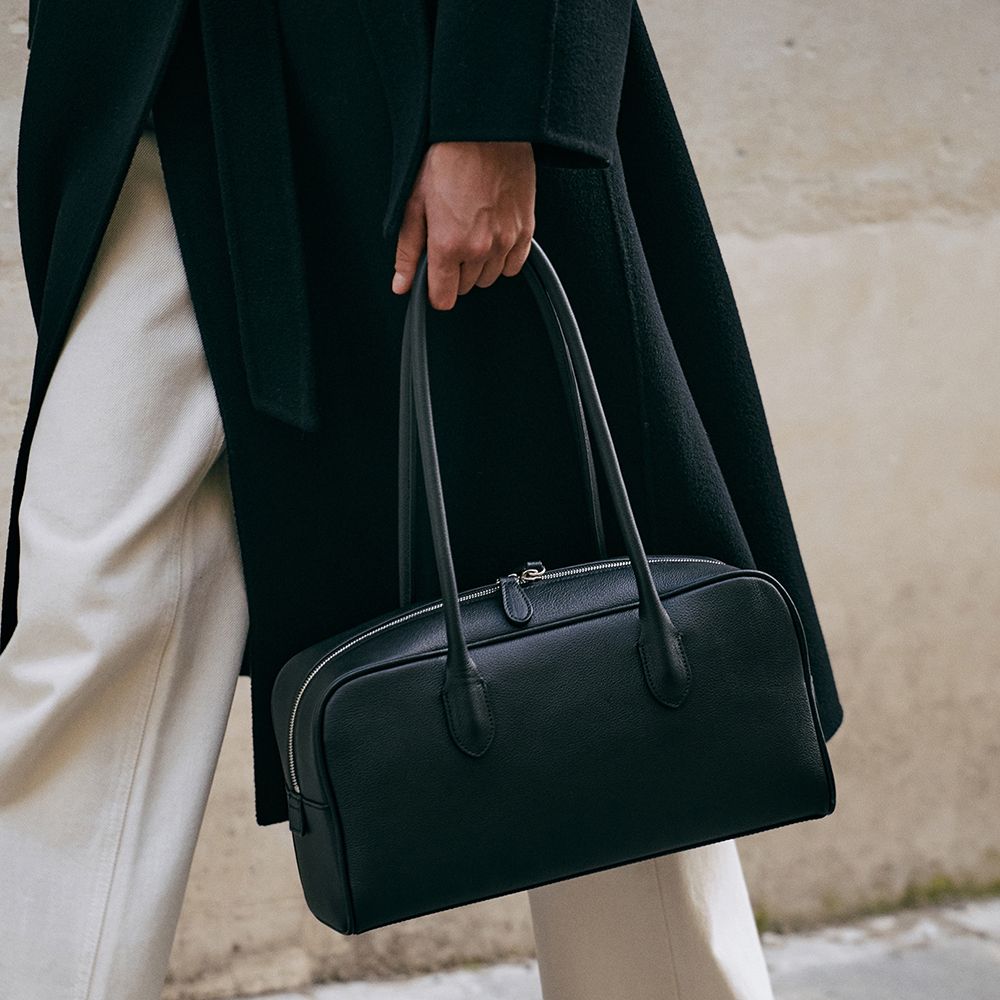 Classic Rectangle Shoulder Bag[LMBCFWBA902]-Black - 감도 깊은 취향 셀렉트샵 29CM