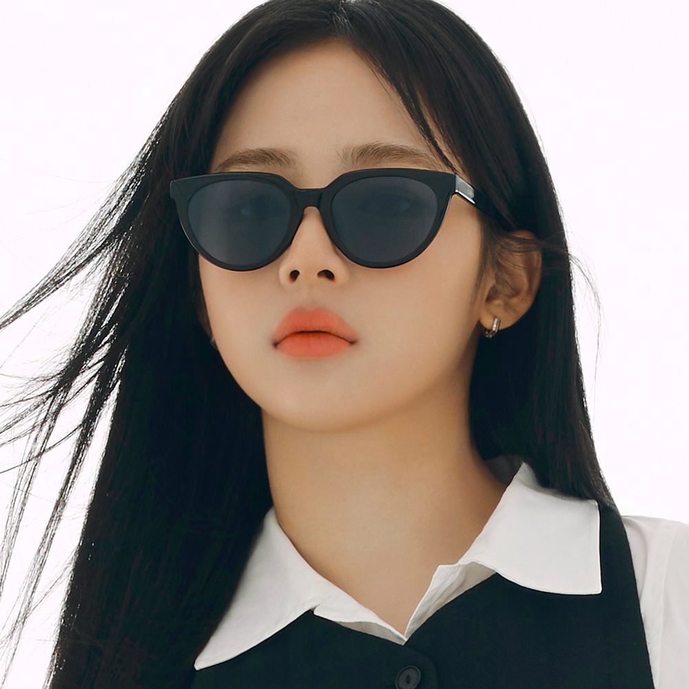 [뉴진스 착용] 카린 크리스틴N C1 - 감도 깊은 취향 셀렉트샵 29CM