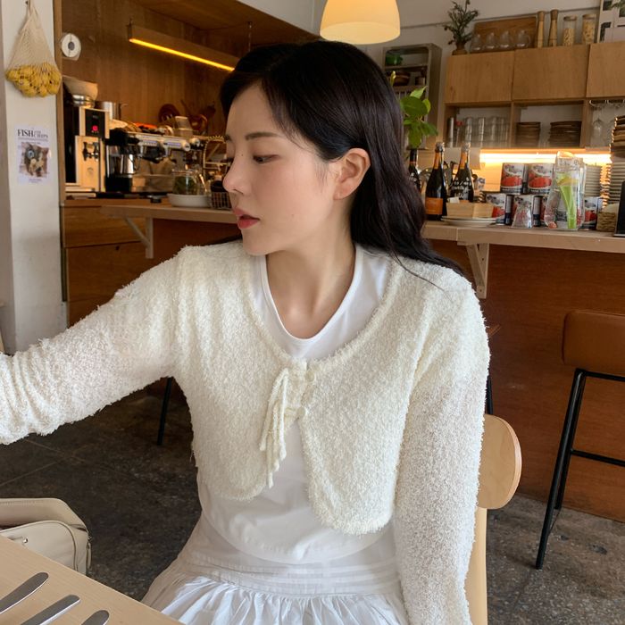 Fuzzy bolero cardigan (ivory) - 감도 깊은 취향 셀렉트샵 29CM
