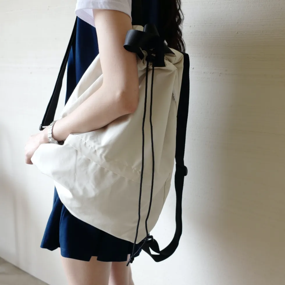 String backpack (Ivory) - 감도 깊은 취향 셀렉트샵 29CM