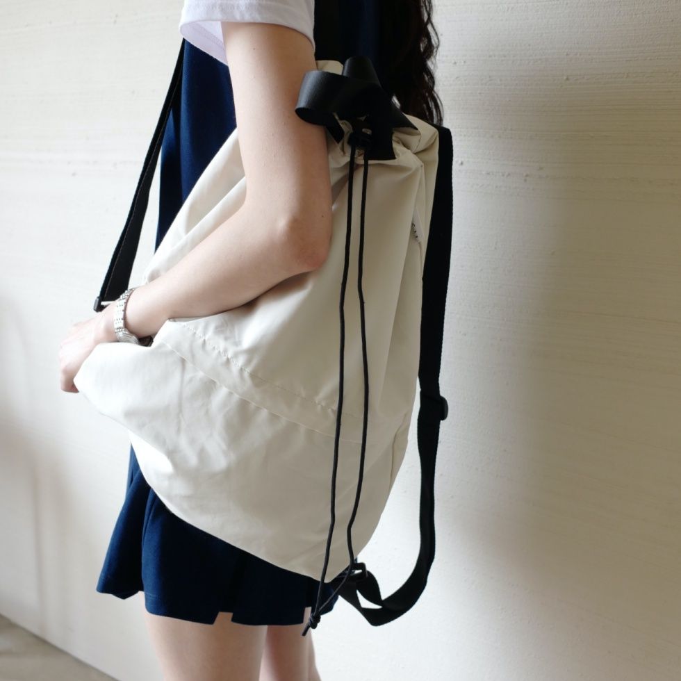 String backpack (Ivory) - 감도 깊은 취향 셀렉트샵 29CM
