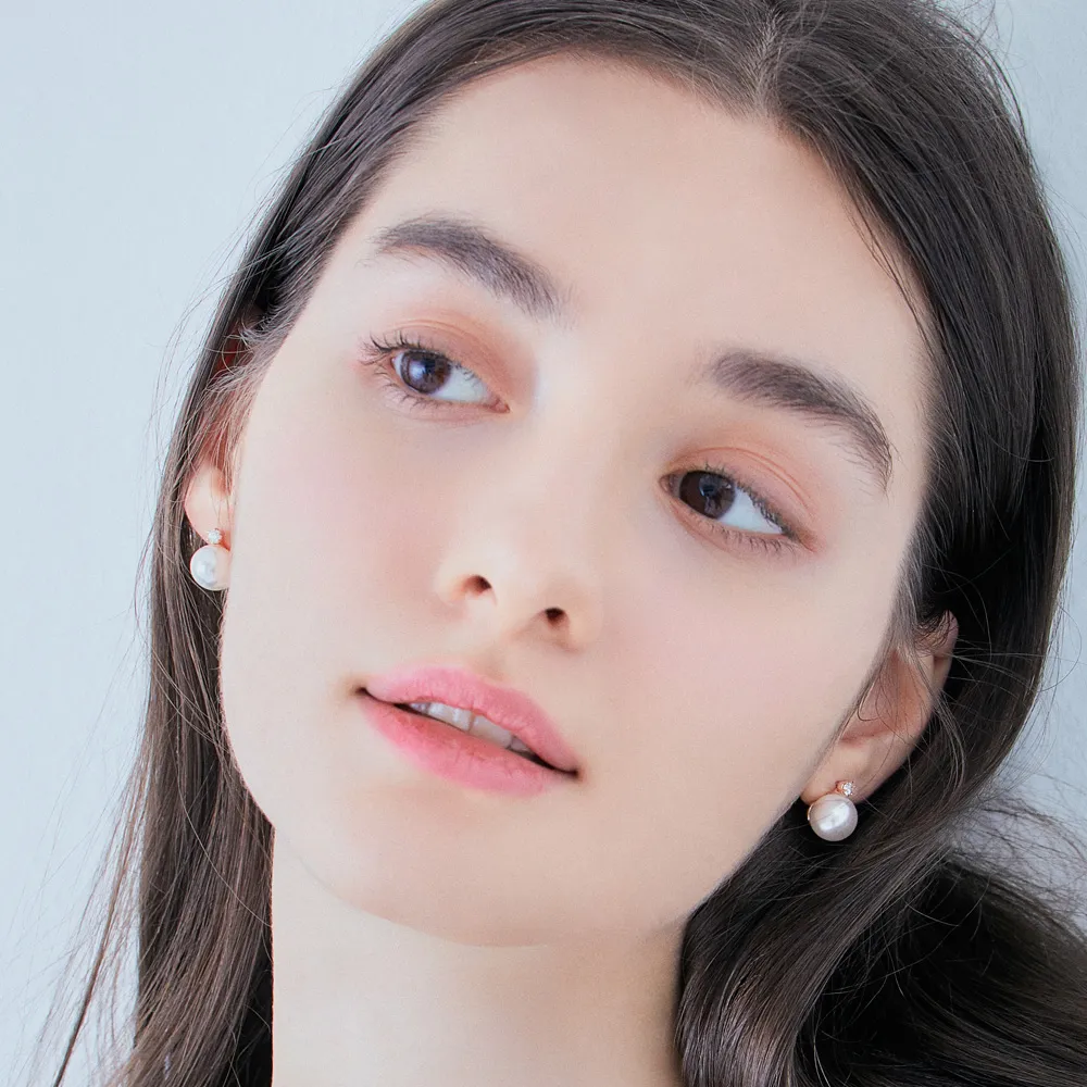 [아이유 PICK] 레이디펄 귀걸이 (JJLJEI0BN953SR000) - 감도 깊은 취향 셀렉트샵 29CM