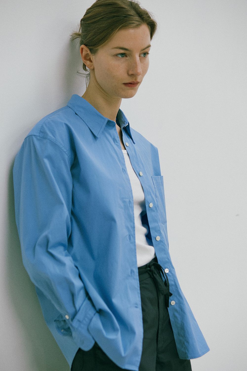 TE1-SH01 수피마 트윌 셔츠-라이첸블루 - 감도 깊은 취향 셀렉트샵 29CM