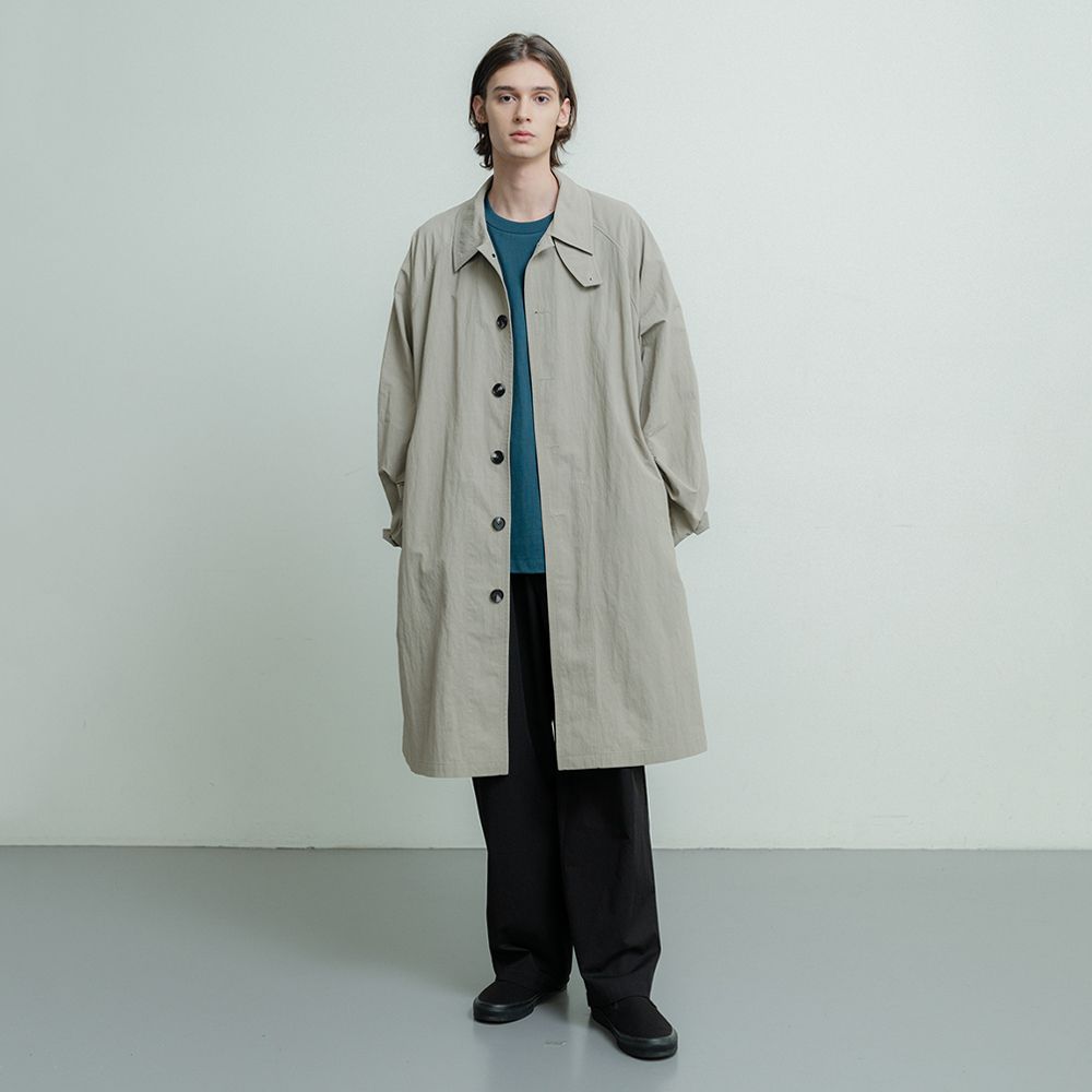 NYLON BALMACAAN COAT (KHAKI) - 감도 깊은 취향 셀렉트샵 29CM