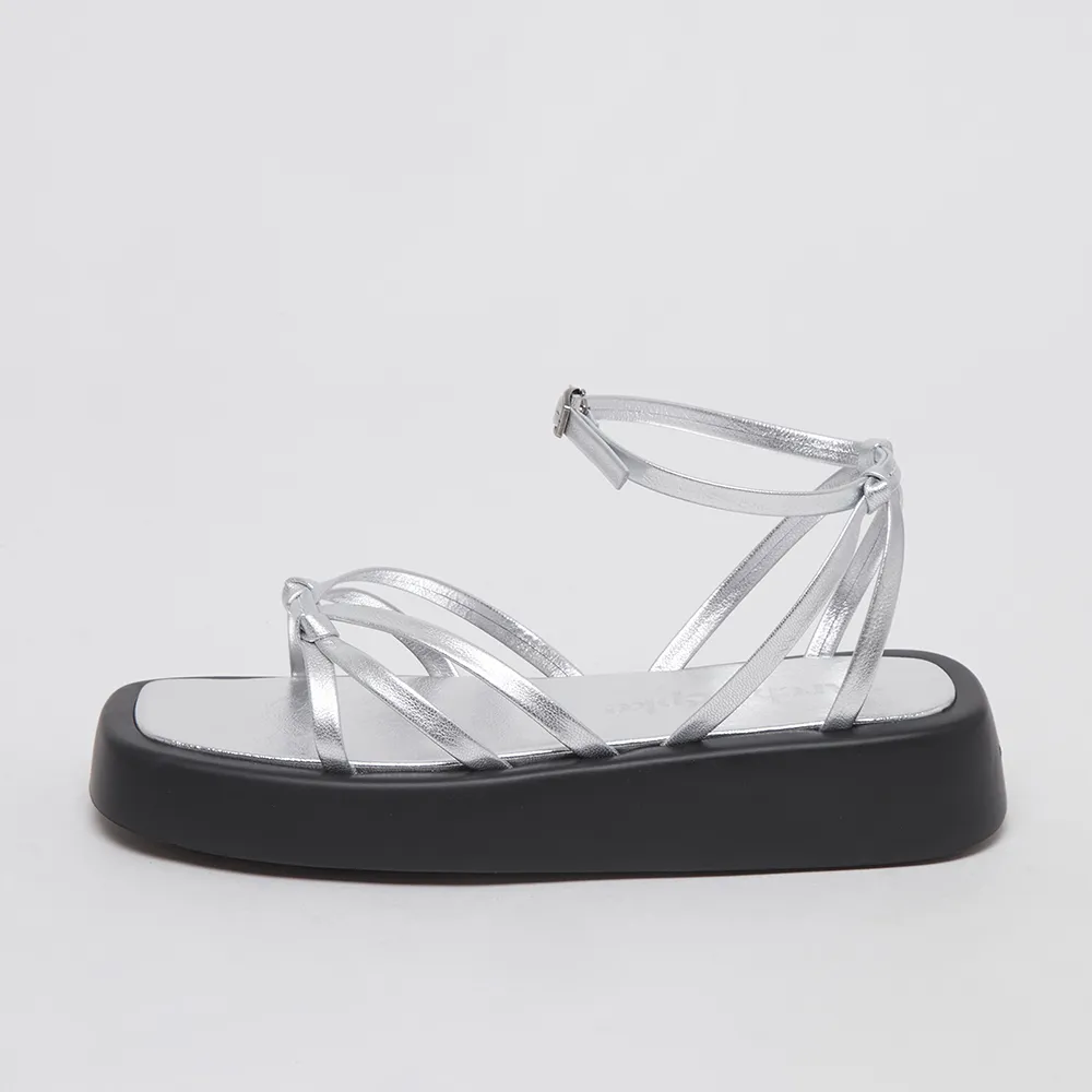 Dessert sandal(Silver spoon) - 감도 깊은 취향 셀렉트샵 29CM