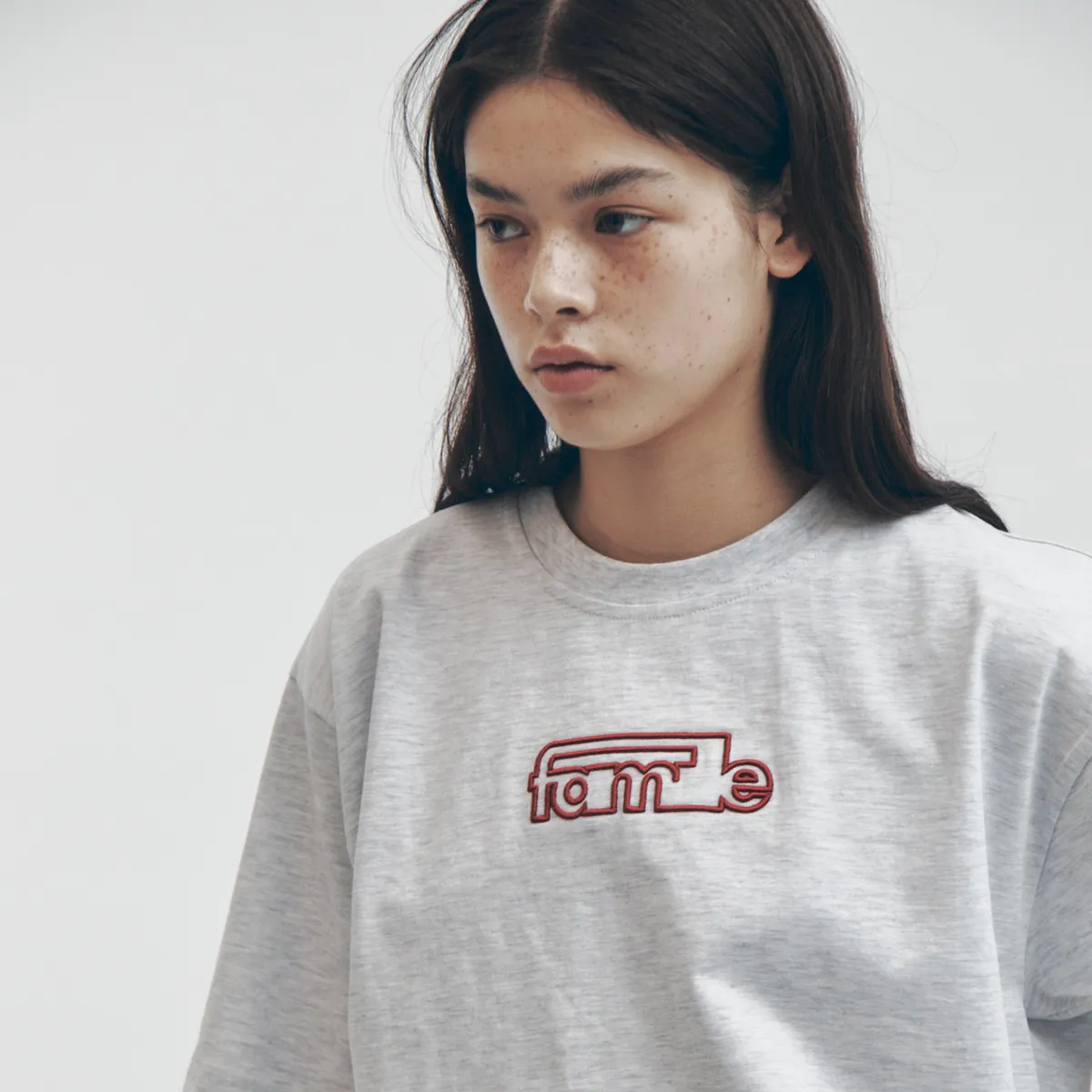 LINKED EMBROIDERY LOGO T-SHIRT (MELANGE GRAY) - 감도 깊은 취향 셀렉트샵 29CM