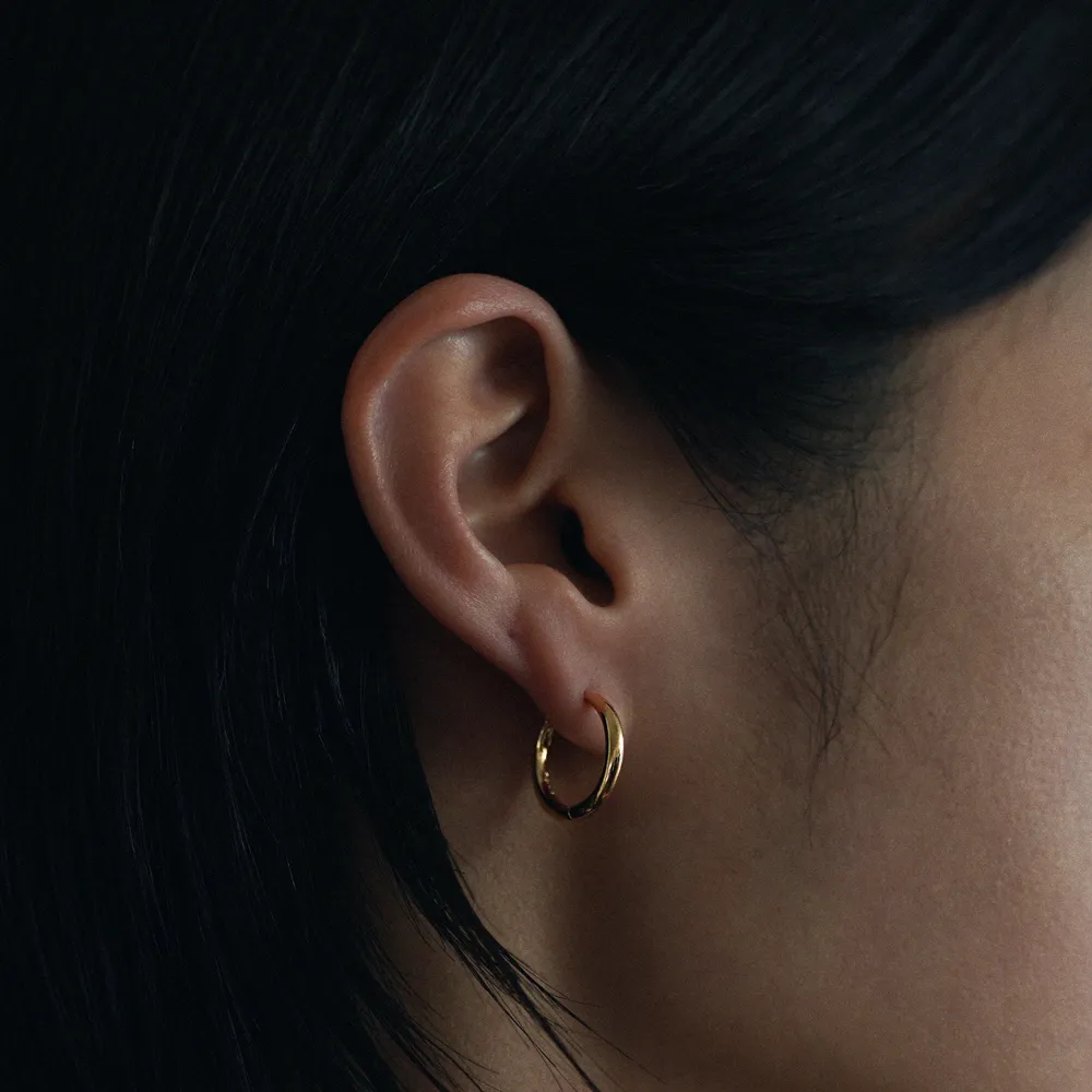 Medium Essential Hoops - 감도 깊은 취향 셀렉트샵 29CM