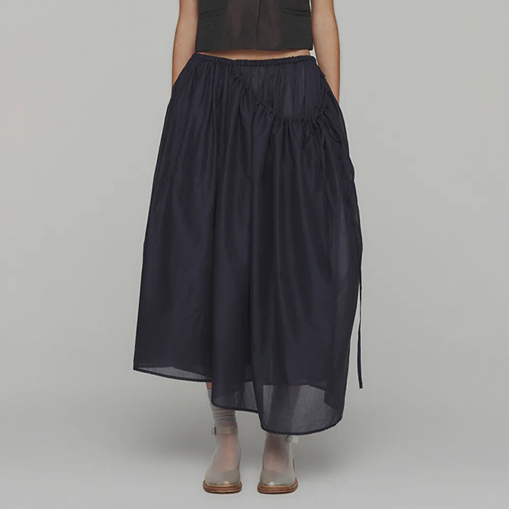 DRAWSTRING SHEER SHIRRING SKIRT (NAVY) - 감도 깊은 취향 셀렉트샵 29CM