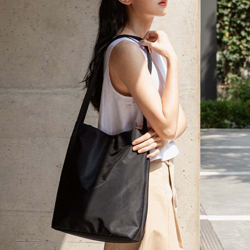 NEAT BAG _ CLASSY (All Black) 니트백_클래시 - 감도 깊은 취향 셀렉트샵 29CM