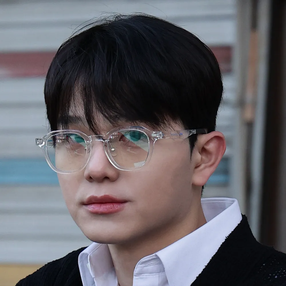 INTJ C3 CRYSTAL 블루라이트 렌즈 안경 - 감도 깊은 취향 셀렉트샵 29CM