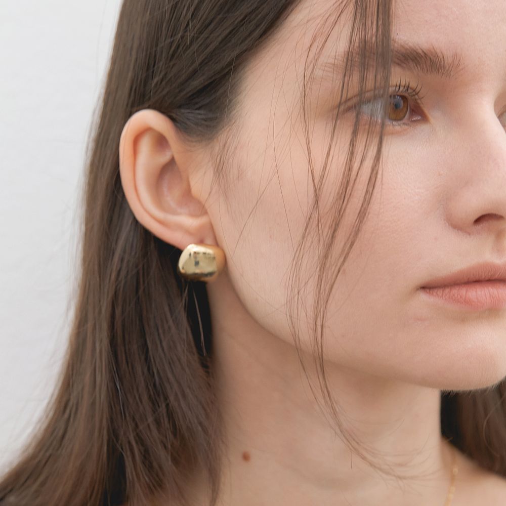 simple large square earrings (E030_gold) - 감도 깊은 취향 셀렉트샵 29CM