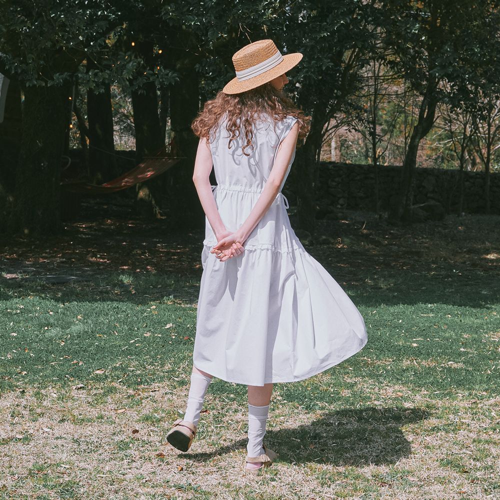 LAYERD STRING LONG DRESS WHITE - 감도 깊은 취향 셀렉트샵 29CM