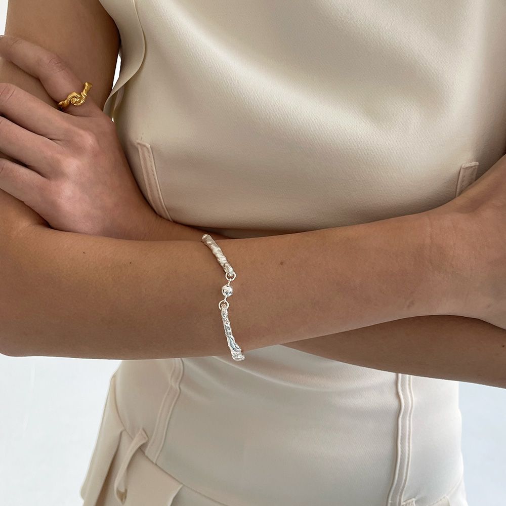 Winkle bracelet - 감도 깊은 취향 셀렉트샵 29CM