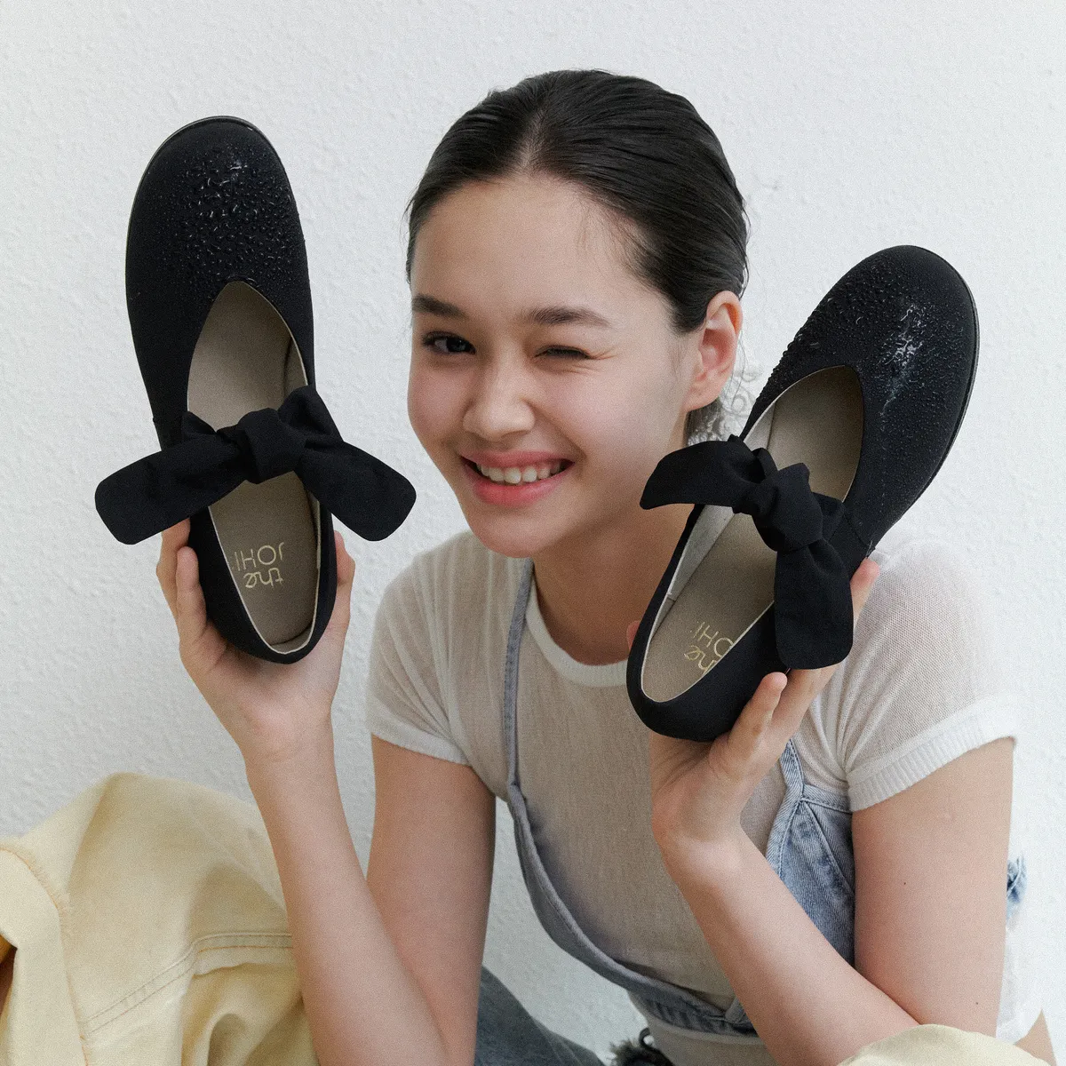 Rain Ribbon Flats_2 Colors - 감도 깊은 취향 셀렉트샵 29CM