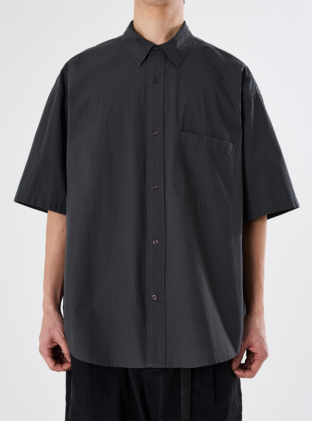 [SS24]UNIFORM HALF SHIRT / CHARCOAL - 감도 깊은 취향 셀렉트샵 29CM