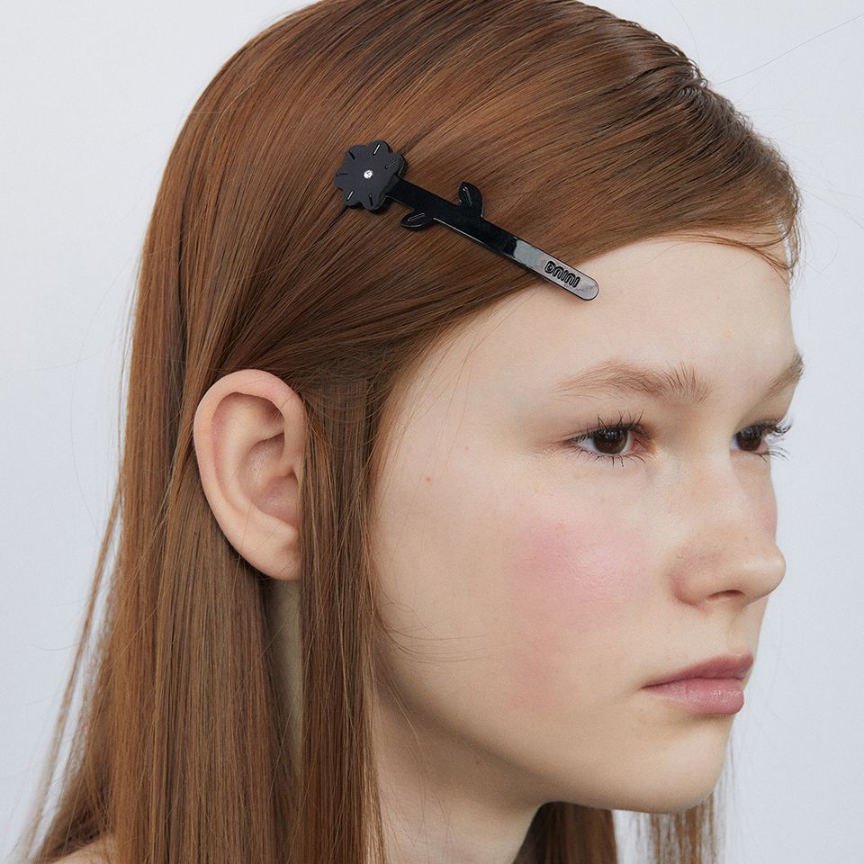 Black blossom barrette(1EA) - 감도 깊은 취향 셀렉트샵 29CM